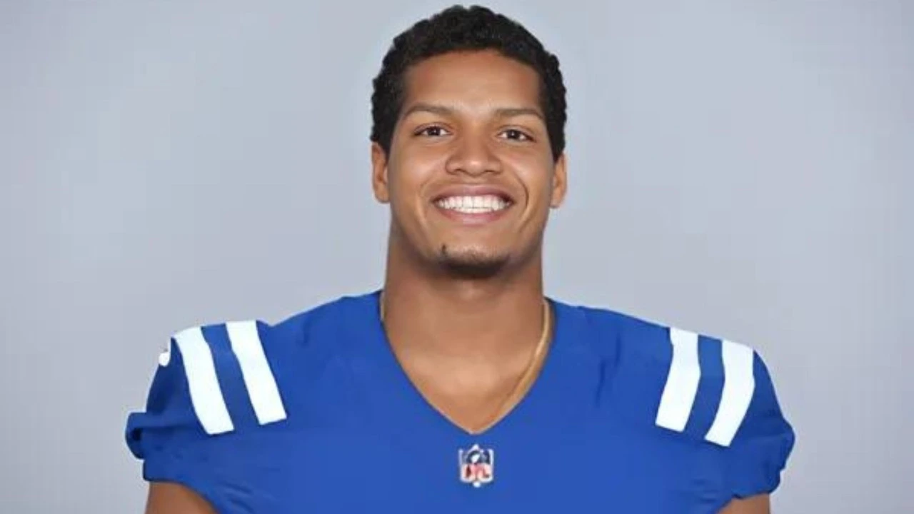 Isaac Rochell Net Worth: NFL Career & Business Ventures